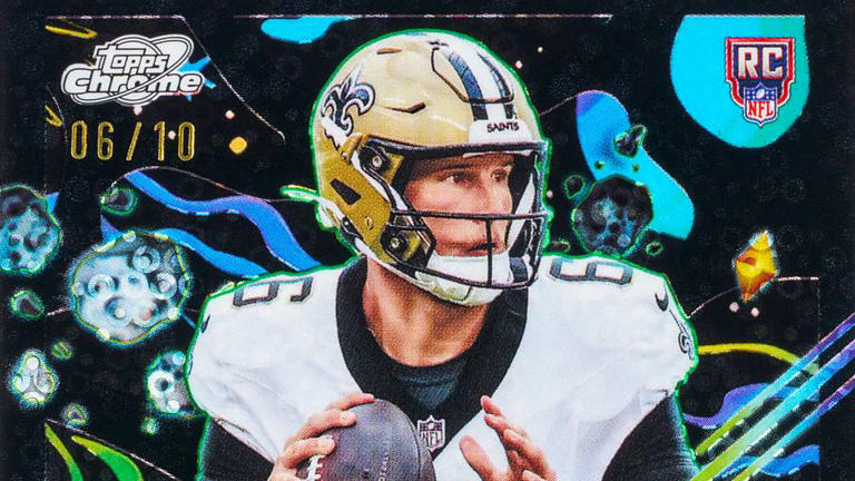 First look: 2025 Topps Cosmic Chrome football preview
