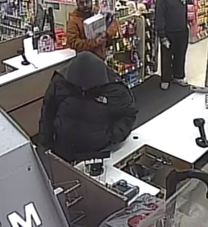 Madison Police warn of debit, credit card thefts from unlocked cars ...