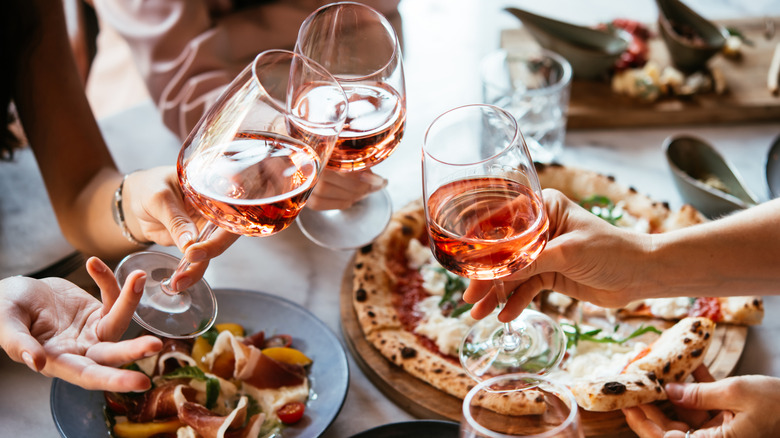 5 most affordable sit-down chain restaurants in 2026, according to ...