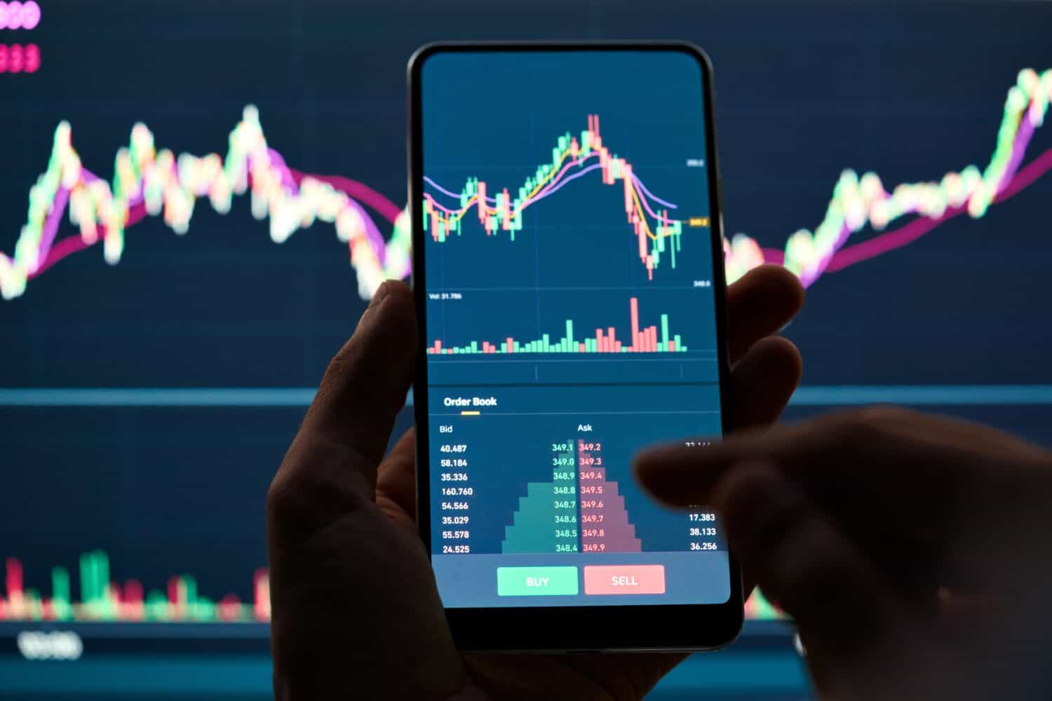 SMCZ Faces Unlimited Loss Risk as SMCI Reports Earnings Today After Close