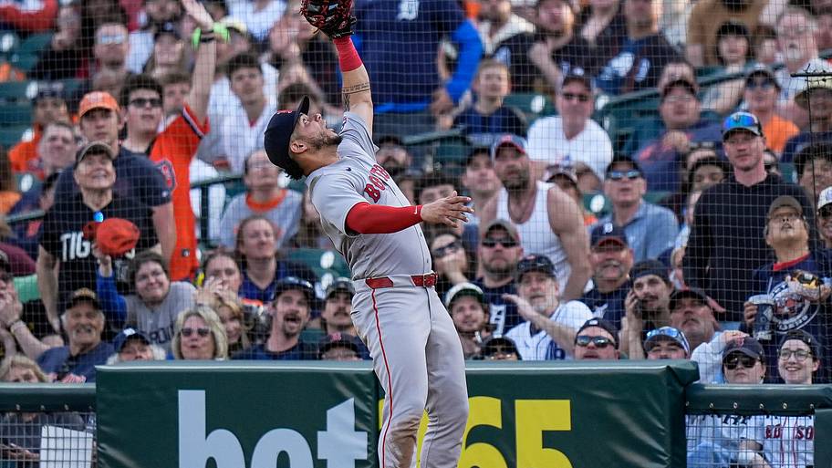 Red Sox aren't out of the woods yet with Willson Contreras injury after ...