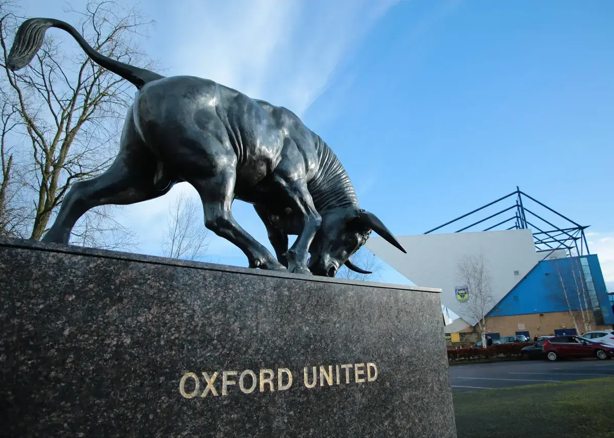 Oxford United officially confirm former Liverpool defender to return to ...
