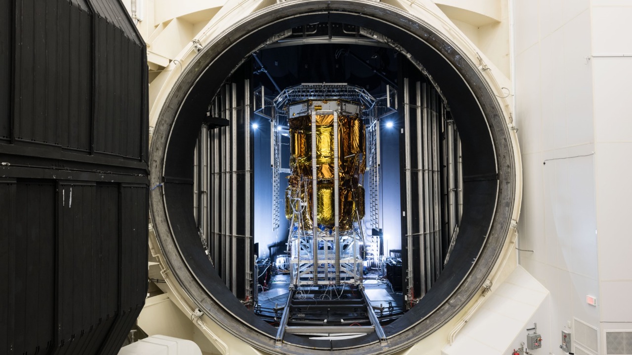Blue Origin’s MK1 moon lander passes NASA vacuum chamber tests as the ...