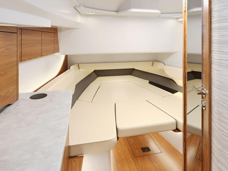 An introduction to the new Tiara Yachts 35 LS