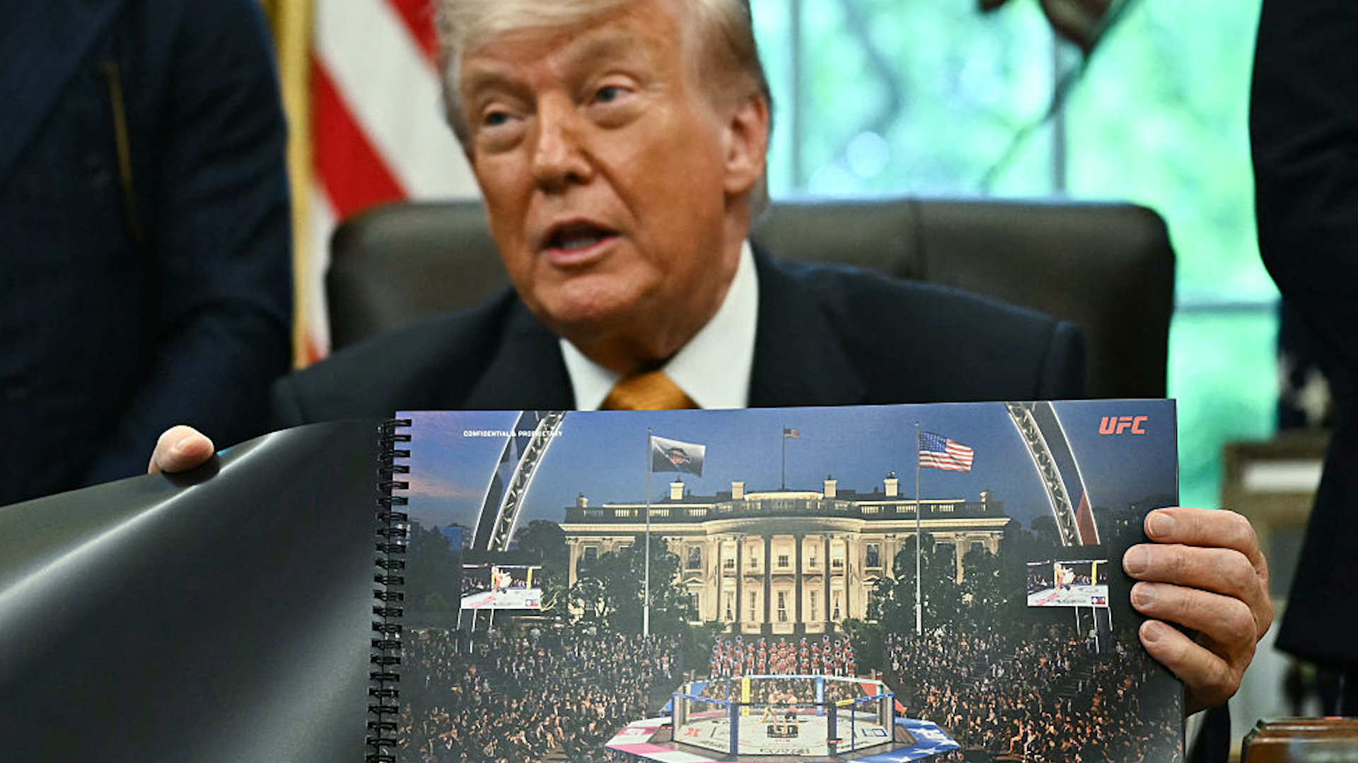 Trump shows off UFC arena to be built in front of White House