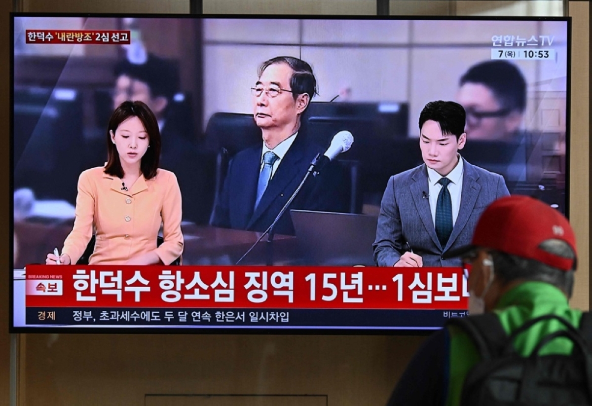 South Korean ex-PM's martial-law sentence cut to 15 years on appeal