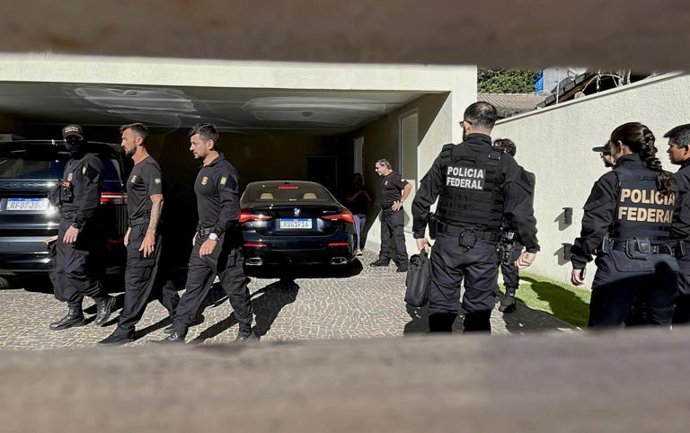 Veja o momento em que a PF invade mansão de Ciro Nogueira em Brasília ...