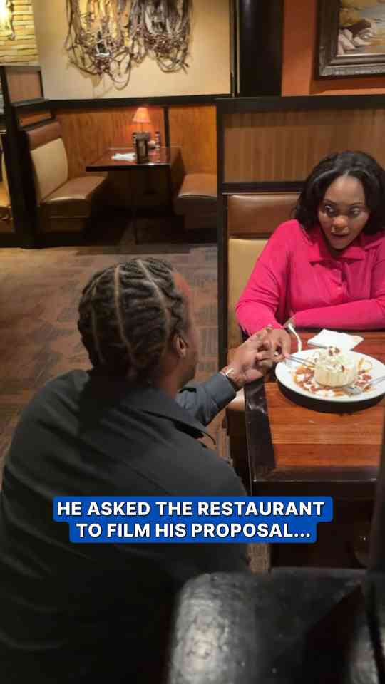 Restaurant proposal ends awkwardly after woman says no and walks out