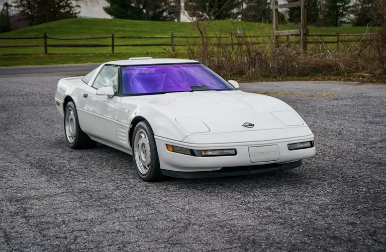 Low-mileage 1991 Corvette ZR-1 draws strong bidding ahead of auction close
