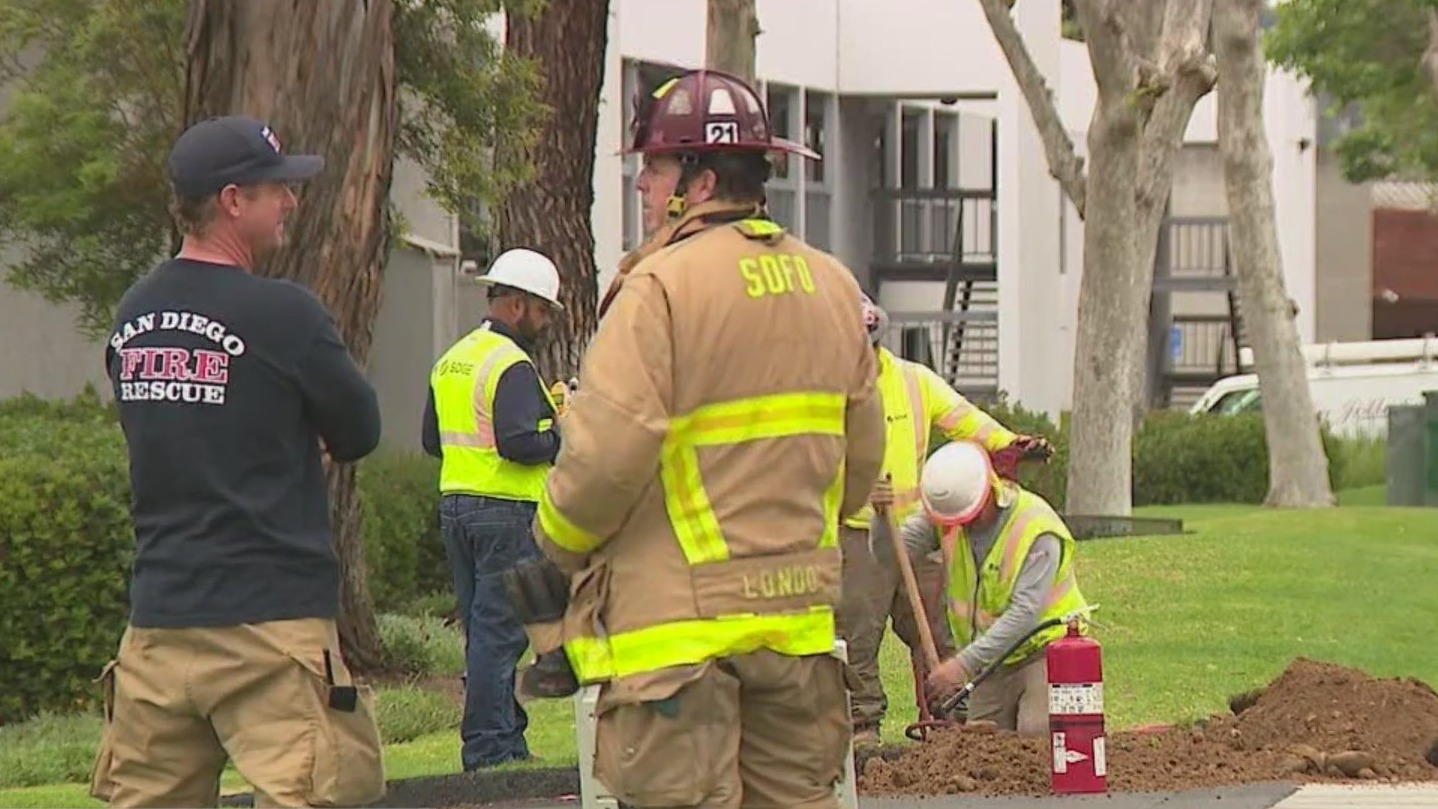 Crews respond to gas leak in Bay Park