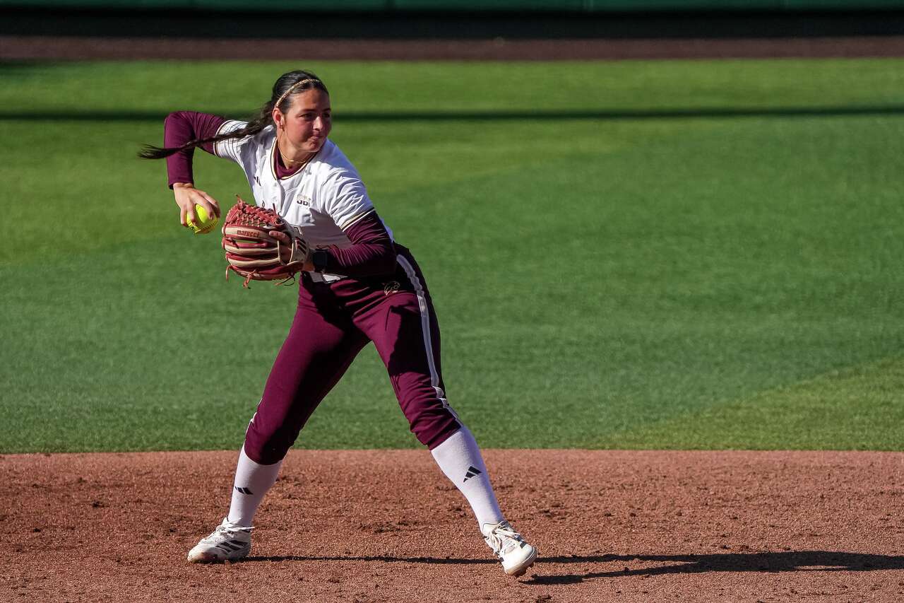 Texas State vs JMU softball: Live scoring updates as Bobcats trail Dukes