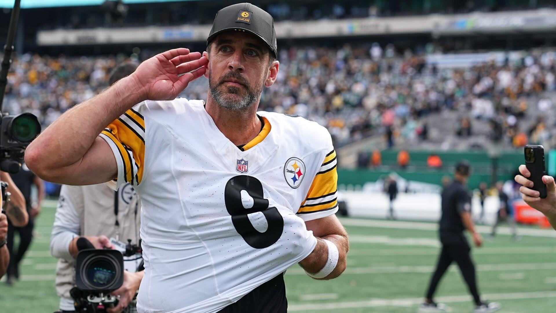 Aaron Rodgers might actually be ready to sign with the Steelers, plus ...