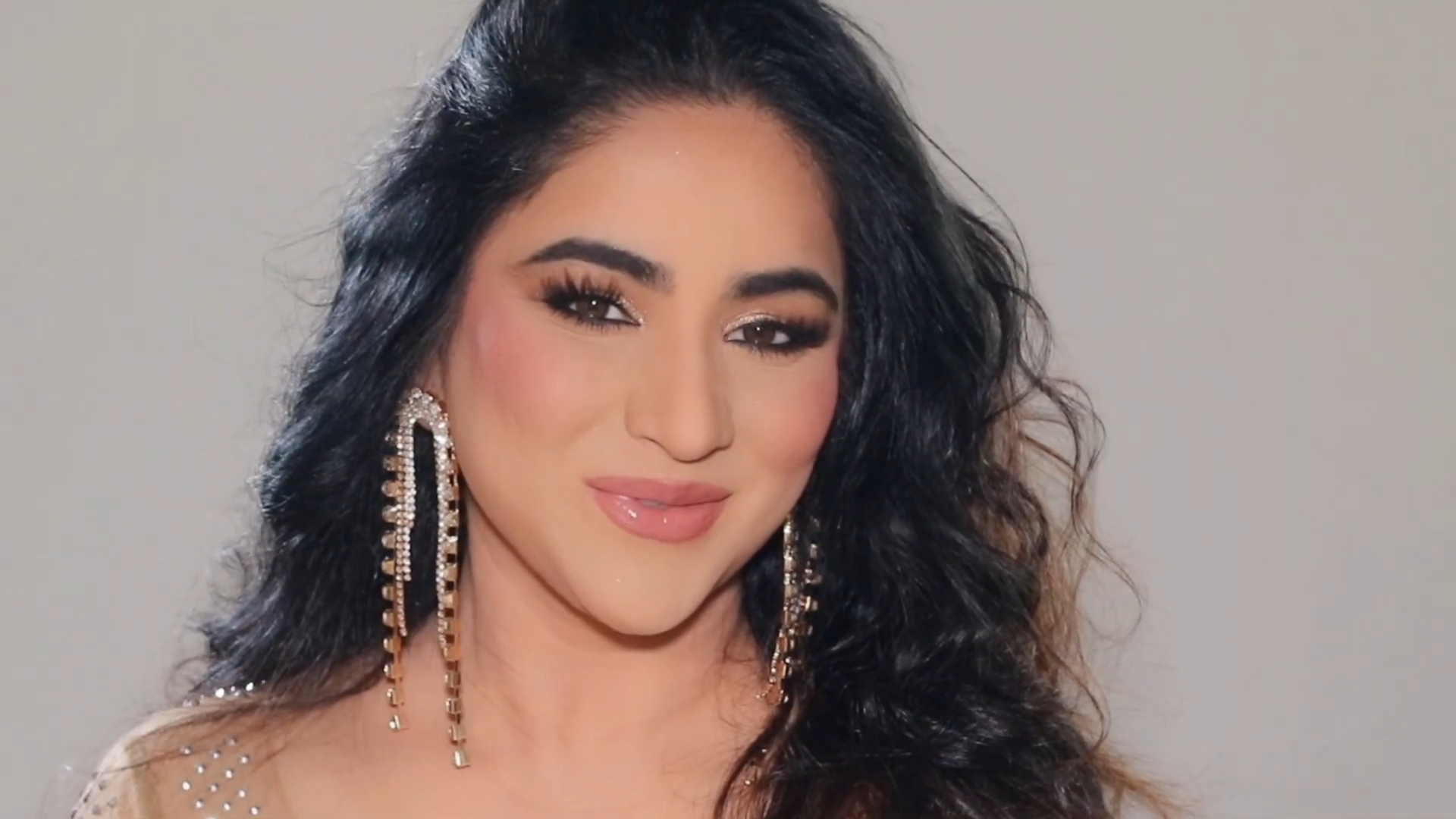 How to do full glam makeup on textured skin