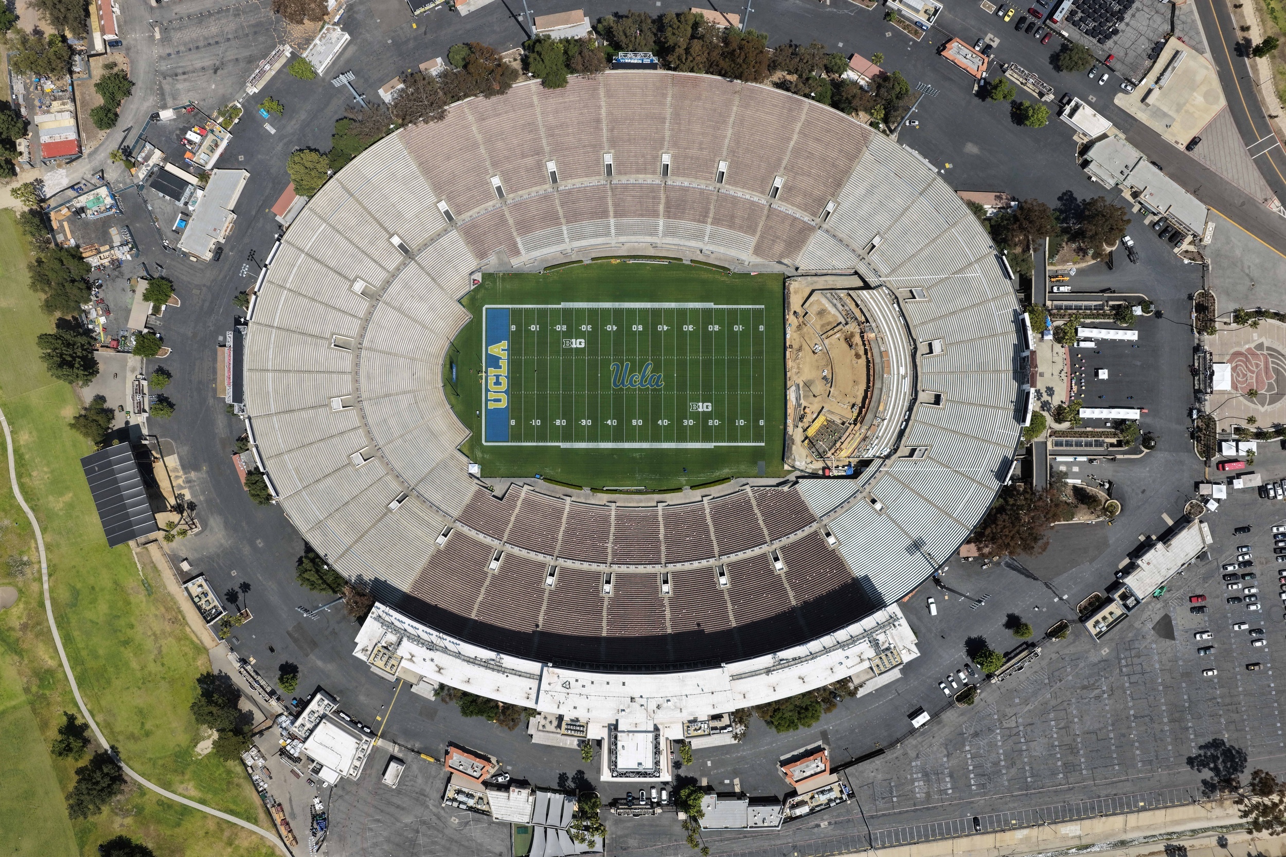 2027 college football game set to be played in Toronto