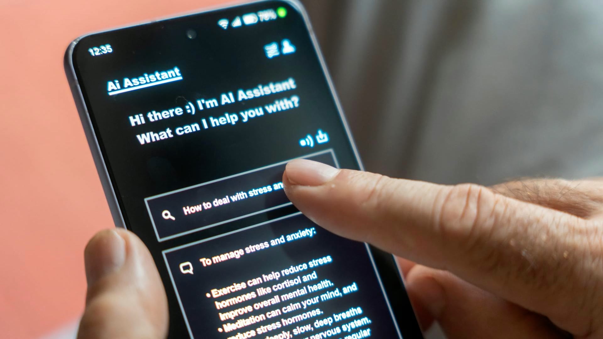 Potresti essere dipendente dai chatbot AI senza saperlo