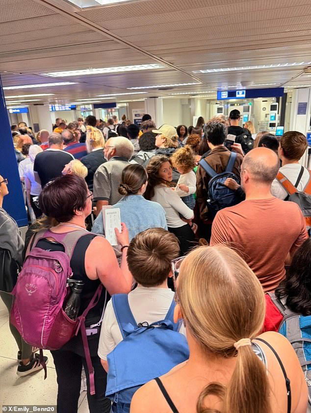 Portugal and Italy refuse to suspend controversial EU border checks ...