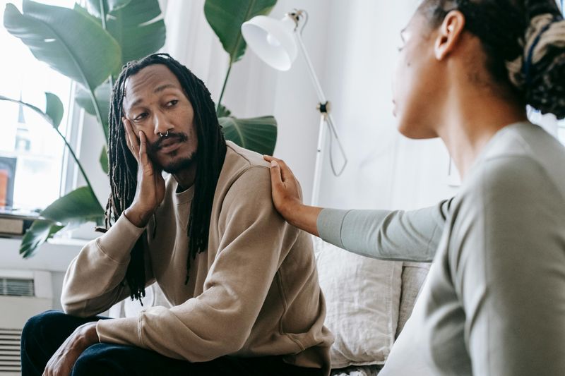 10 reasons a narcissist will never forget you