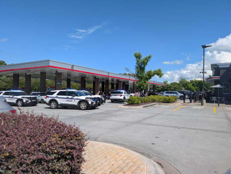 Law enforcement presence reported at Greenville QuikTrip
