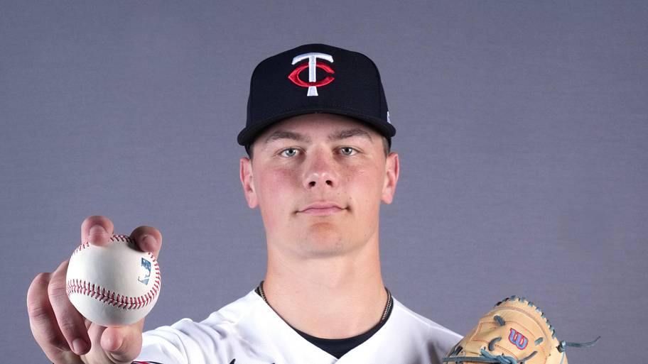 Twins may have made mistake by demoting Minnesota native to clear spot ...