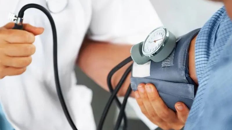 Fluctuating blood pressure: Causes and how to treat it
