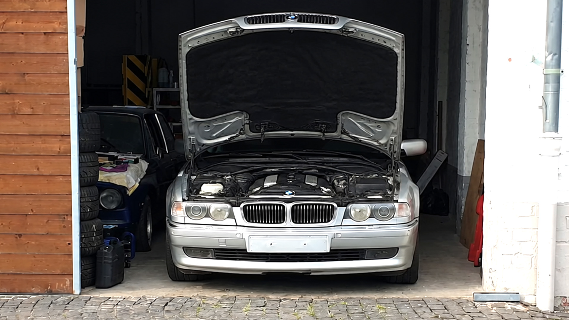 Can this neglected BMW run again?