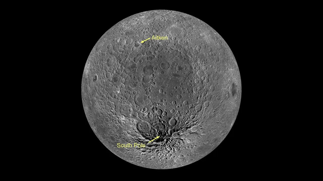 A 'decapitated' asteroid likely made the moon's largest impact crater ...