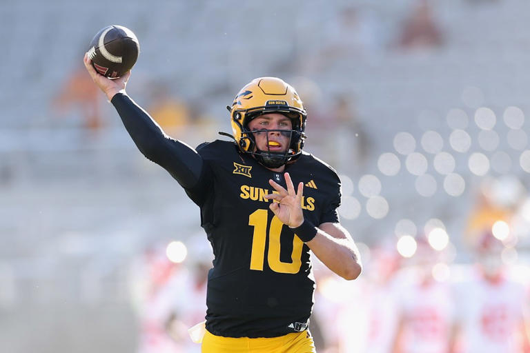 LSU gets good news on QB Sam Leavitt’s injury return timeline