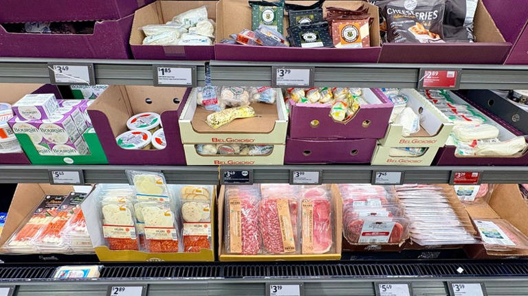 7 grocery items you should be buying at Aldi instead of Costco ...
