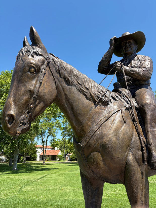 Statue of rodeo legend Cotton Rosser vandalized in Marysville, city says