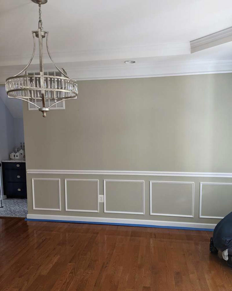 A 'useless' dining room got color-drenched and now is the coziest ...