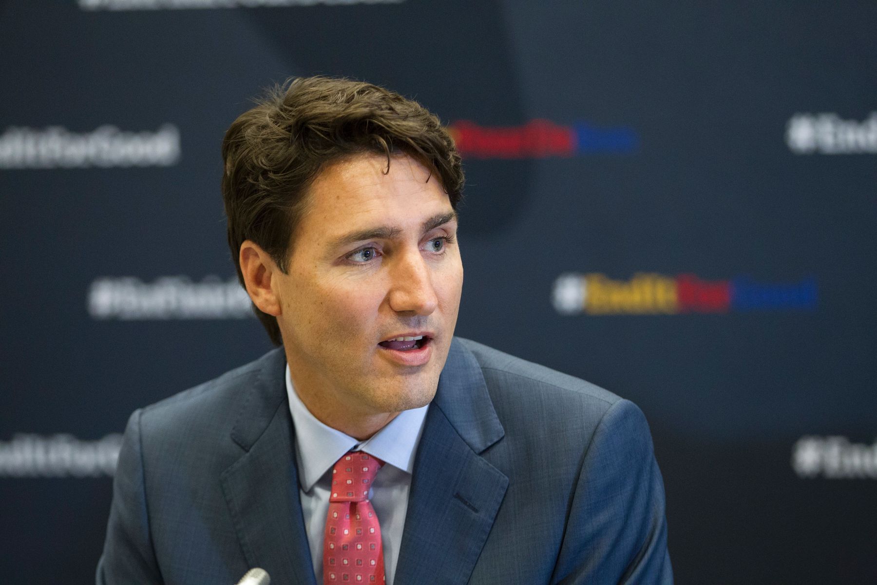 Justin Trudeau: Fidel Castro's daughter fuels rumors of a family link