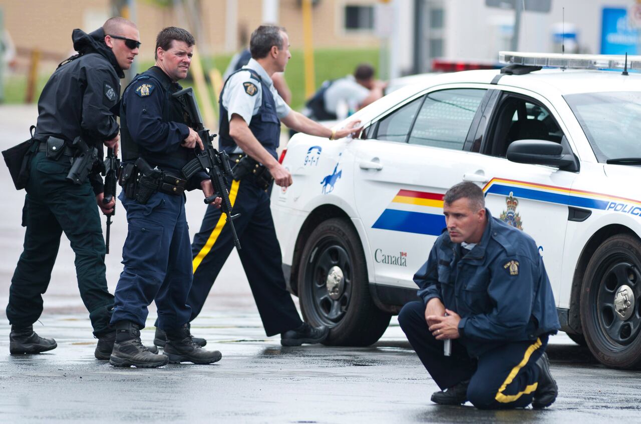 Procurement delays putting Mounties at risk, says union