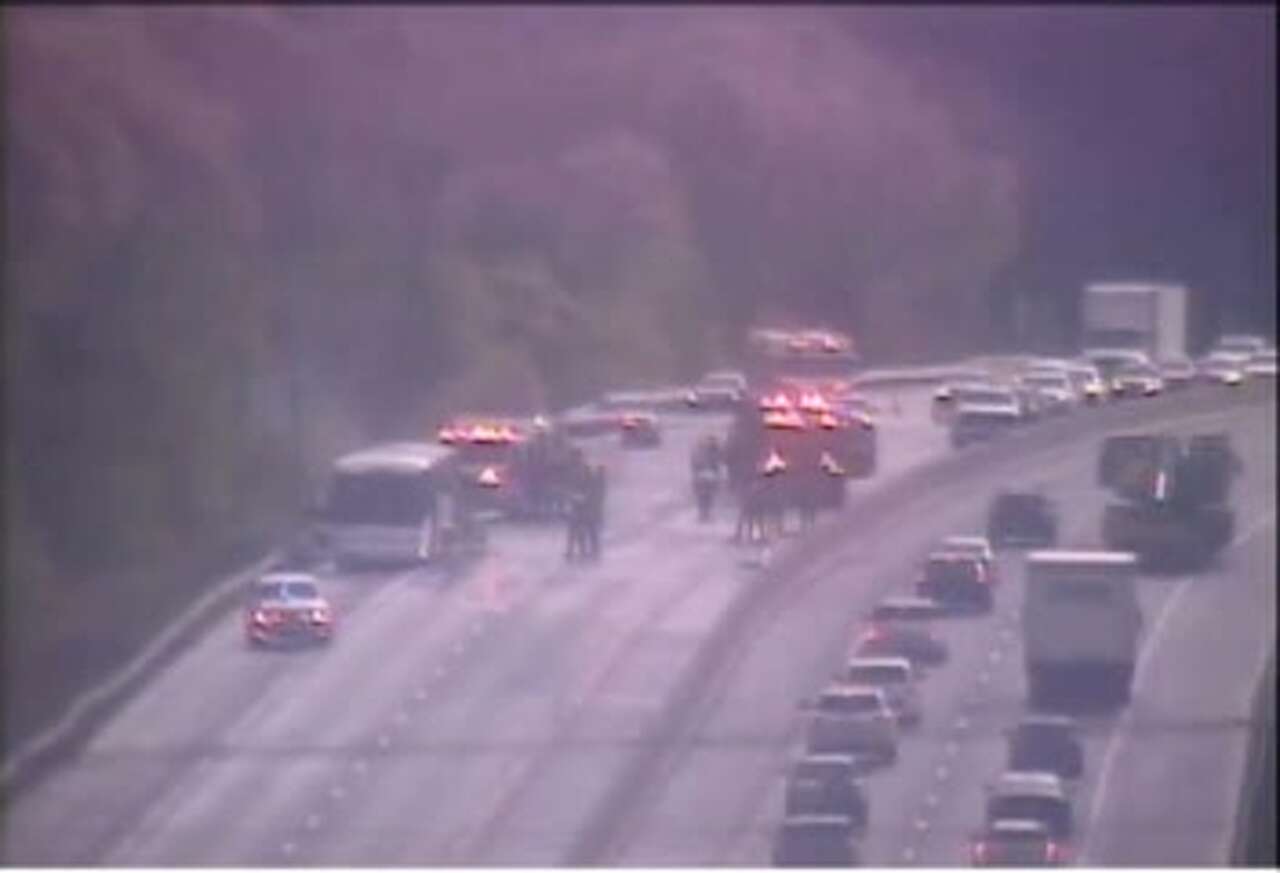 Bus catches fire in Old Saybrook, closes Interstate 95 south Thursday ...