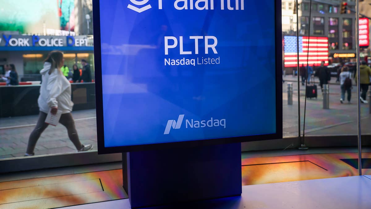 Palantir CEO warns 'AI slop' competitors that more tokens without ...