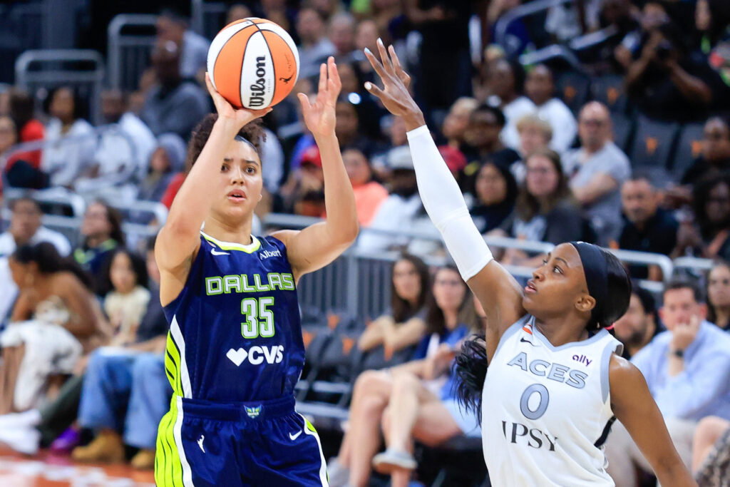 This is stupid: WNBA fans support Azzi Fudd after harsh No. 1 pick ...