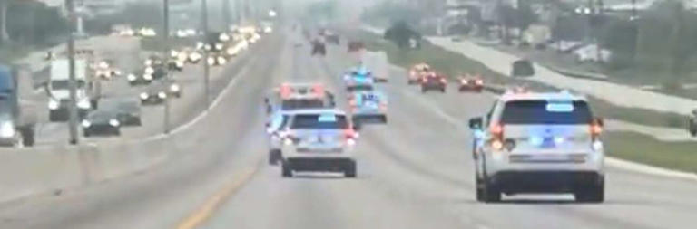 Video captures wild multicounty trash truck police chase in Texas that ...