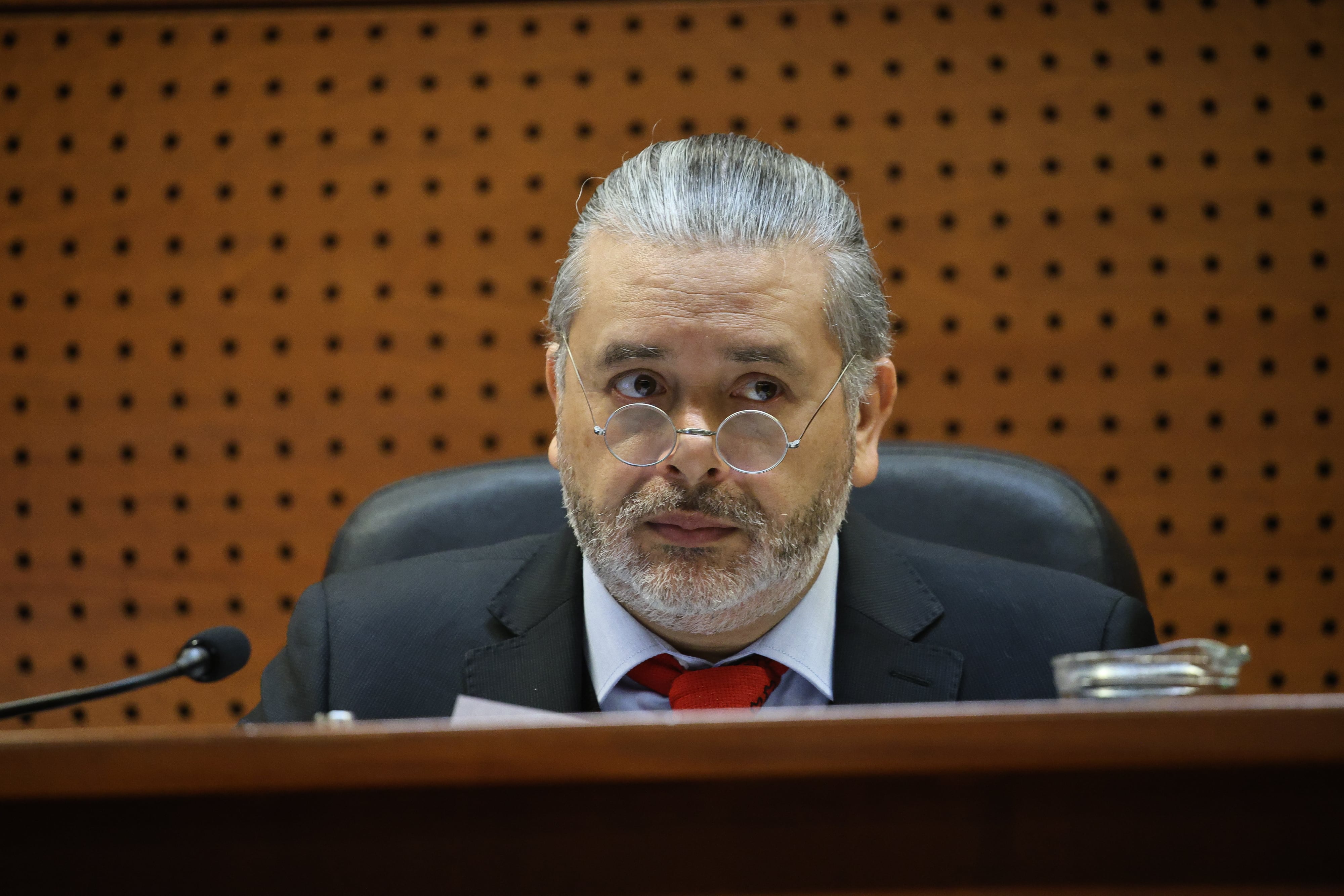 Todos contra Daniel Urrutia: UDI suma apoyos de diputados PNL, RN y ...