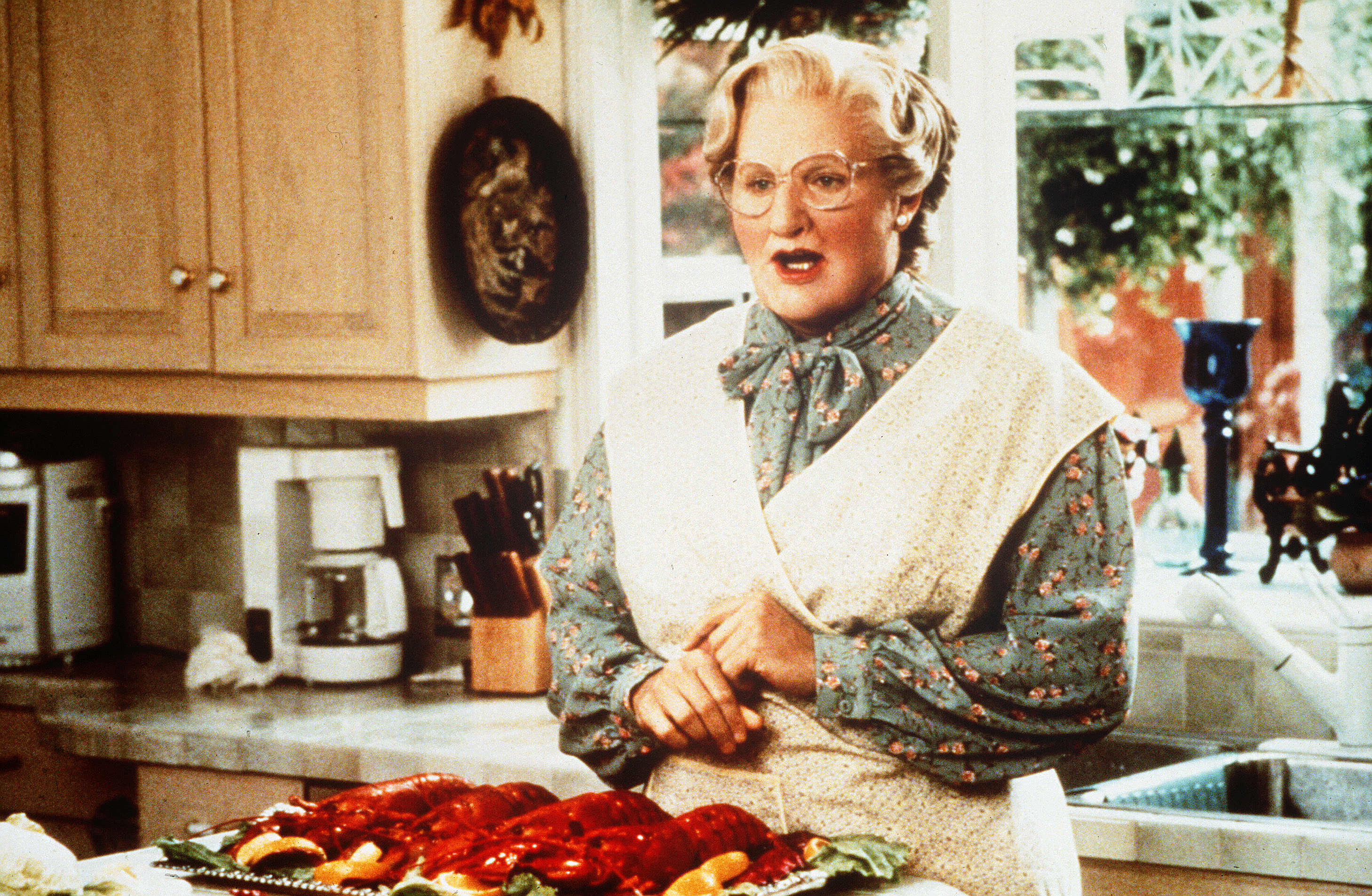Sally Field didn’t find Robin Williams funny on ‘Mrs. Doubtfire’: ‘I ...