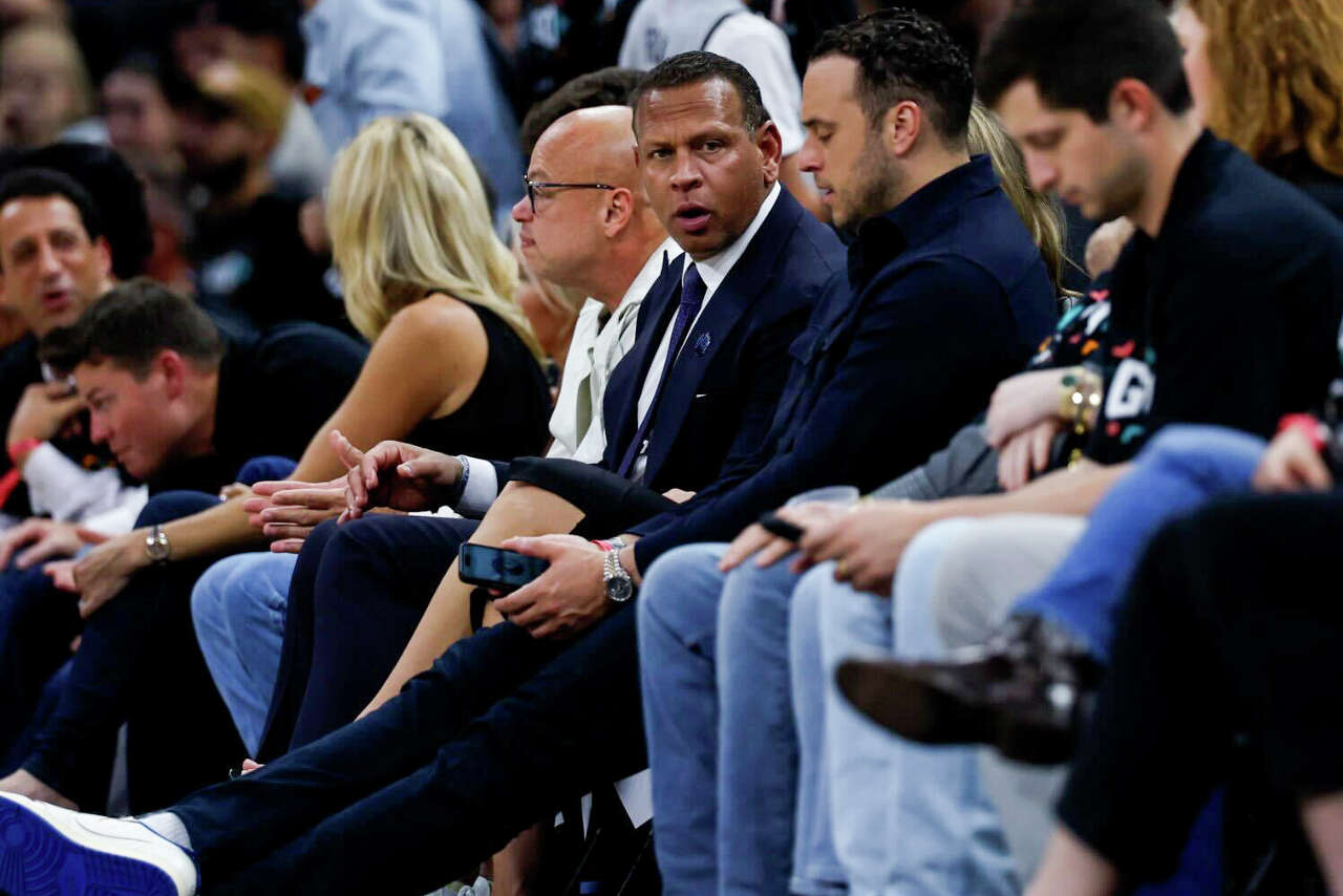 A-Rod's courtside appearance sparks reactions during Spurs playoff blowout