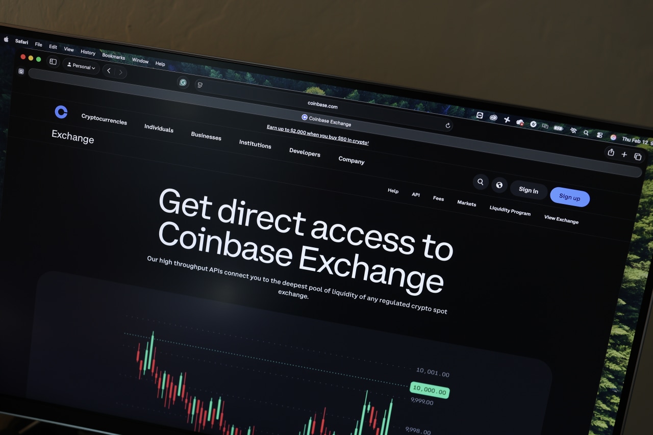 Coinbase Global swings to loss amid softer crypto market