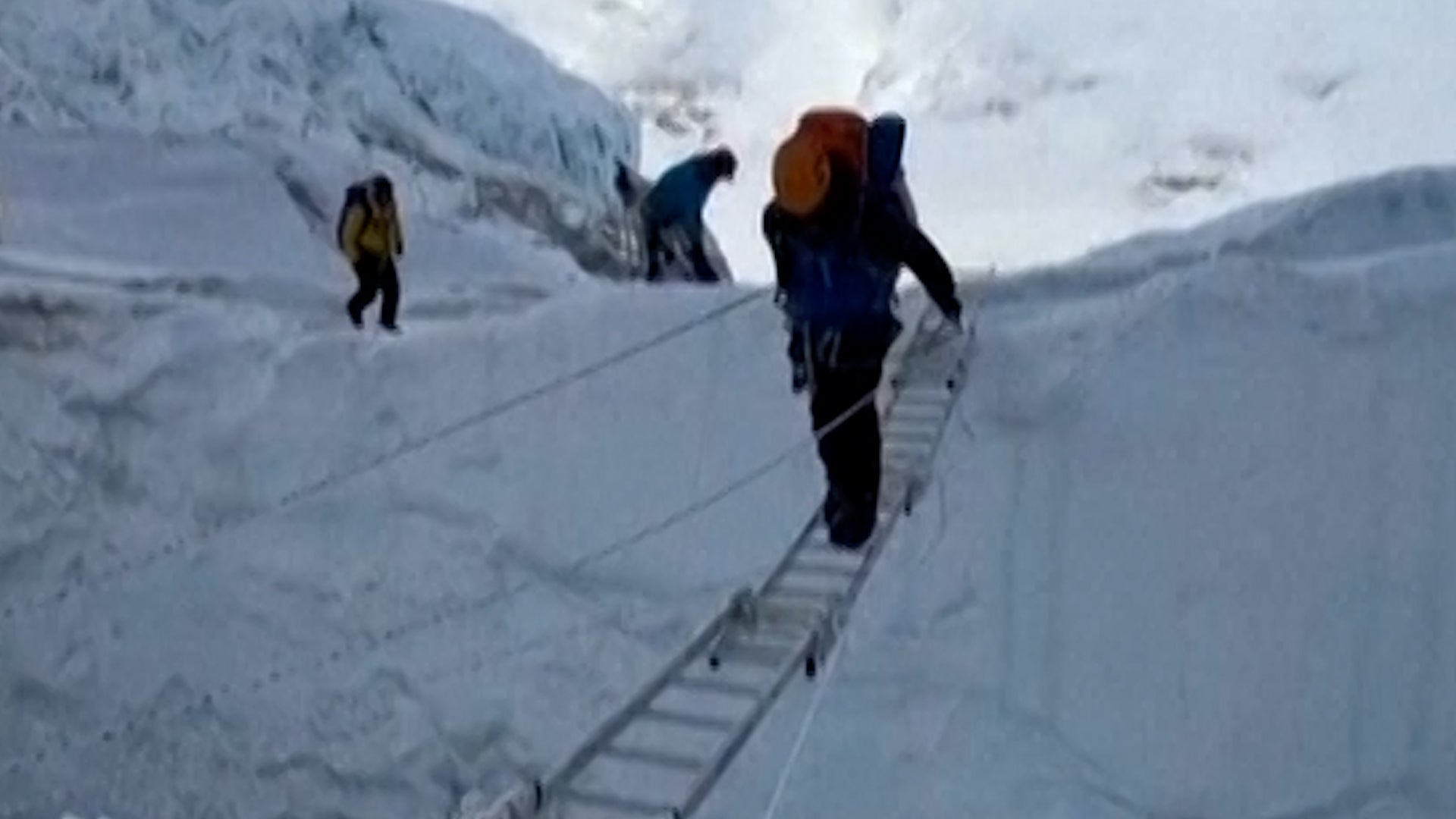 Giant ice block could collapse 'at any time' on Everest