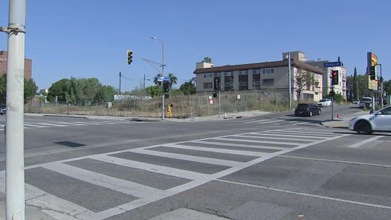Pregnant woman critically injured in Koreatown hit-and-run crash