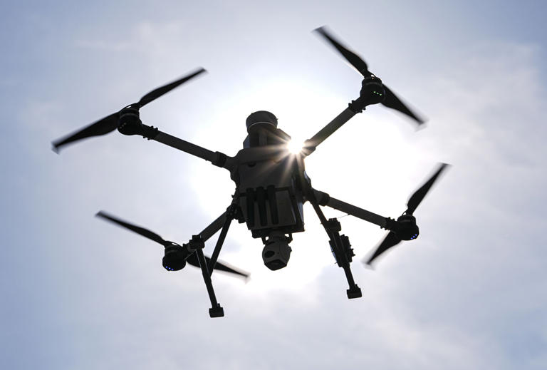 Encuentran un dron con explosivos cerca al aeropuerto El Dorado. La ...