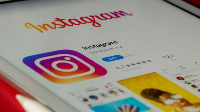 Kardashian-Jenners face brutal Instagram blow as Meta removes more than ...
