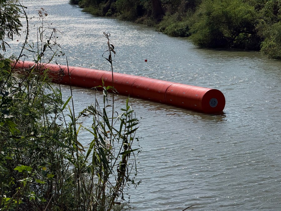 Border buoys going up in Rio Grande in Laredo, official says