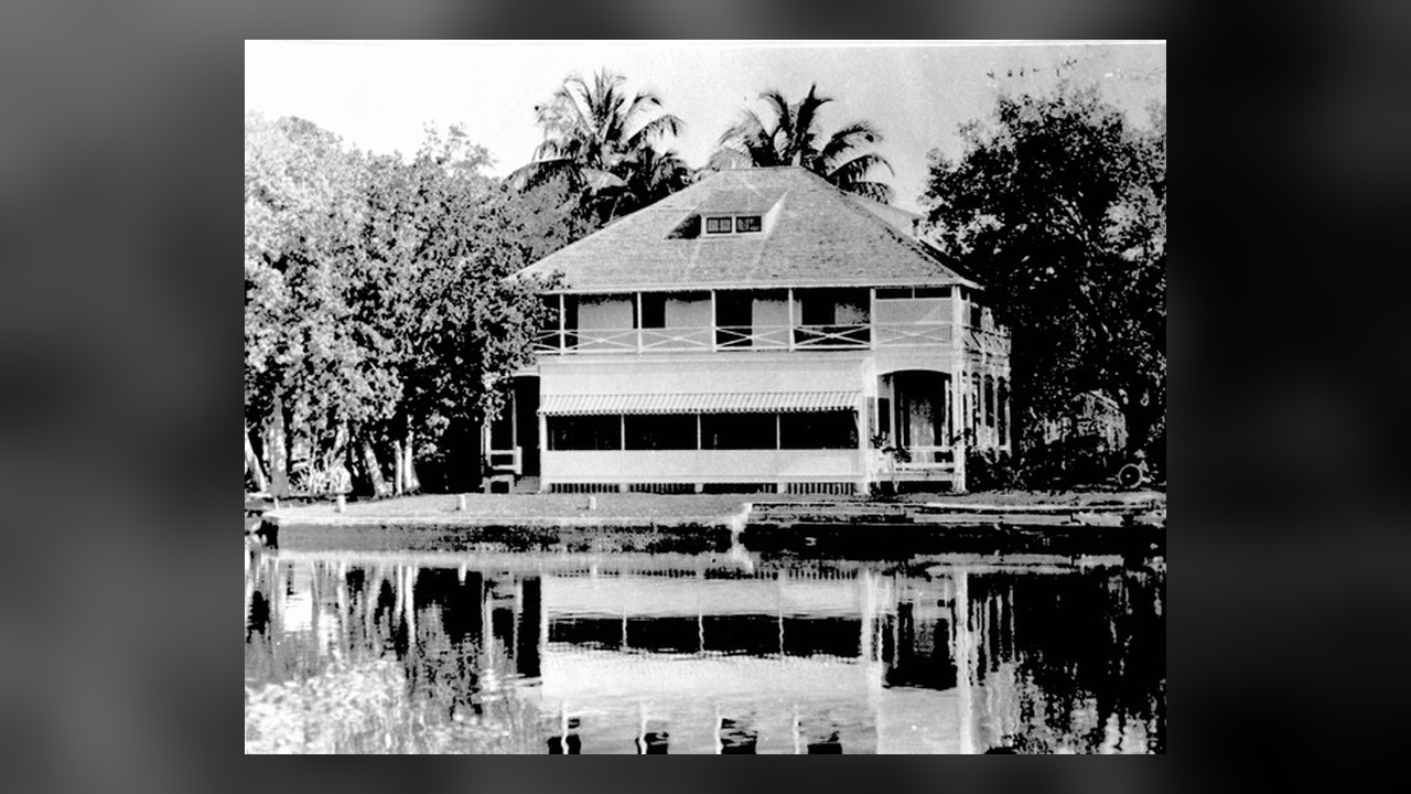 Florida has a city where boats sit in driveways and canals run through ...