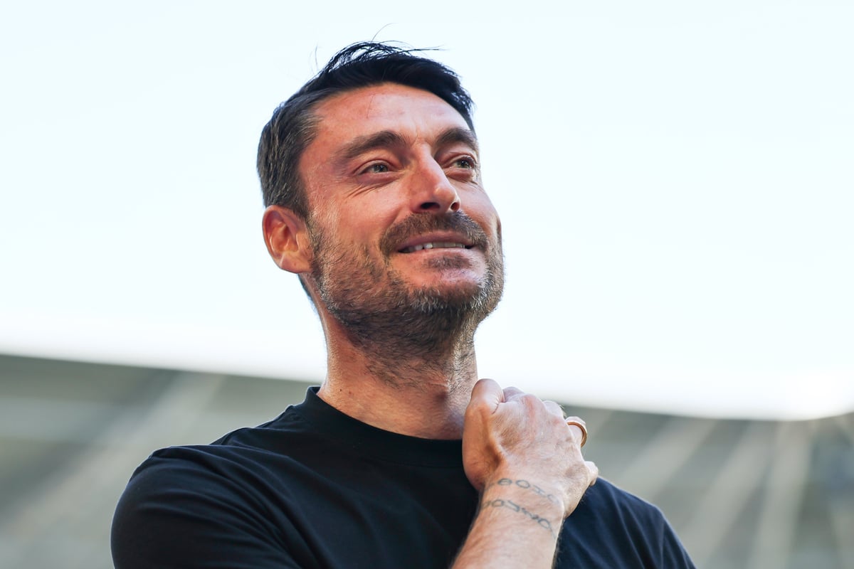 Frankfurt-Trainer Riera bleibt vor BVB-Spiel gelassen: "Mache mir keine ...