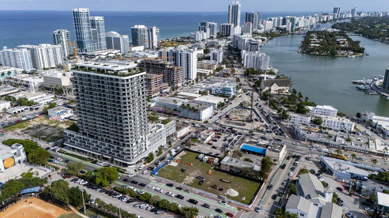 Building boom hits north end of Miami Beach. Will residents benefit ...