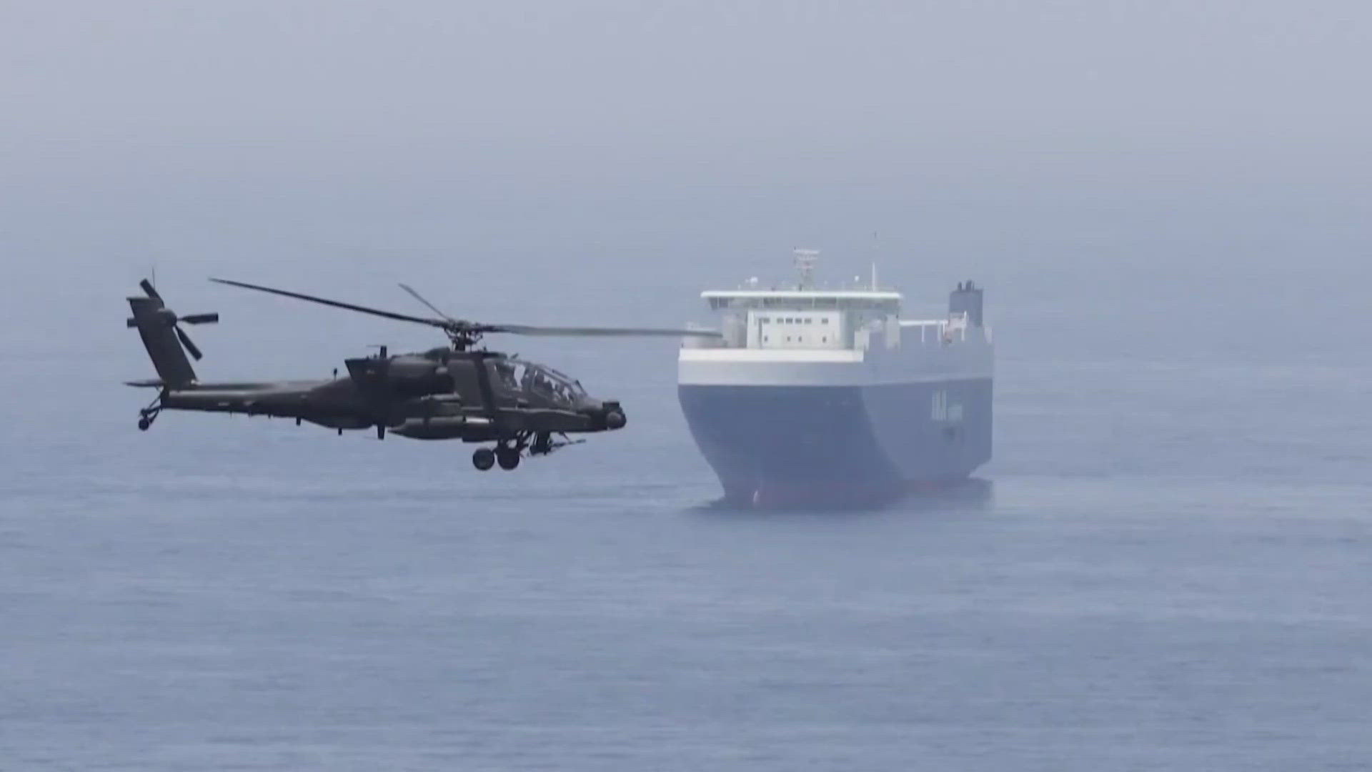 US and Iran exchange fire in Strait of Hormuz, endangering ceasefire