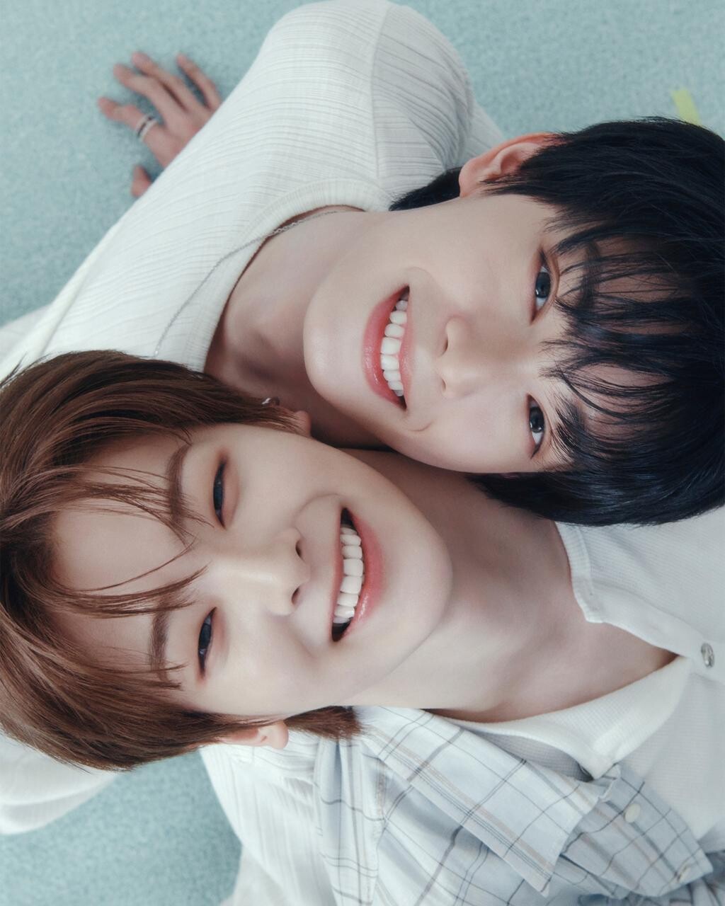 플레어 유, 'YOUTH ERROR' 두 번째 콘셉트 포토로 데뷔 열기 확대